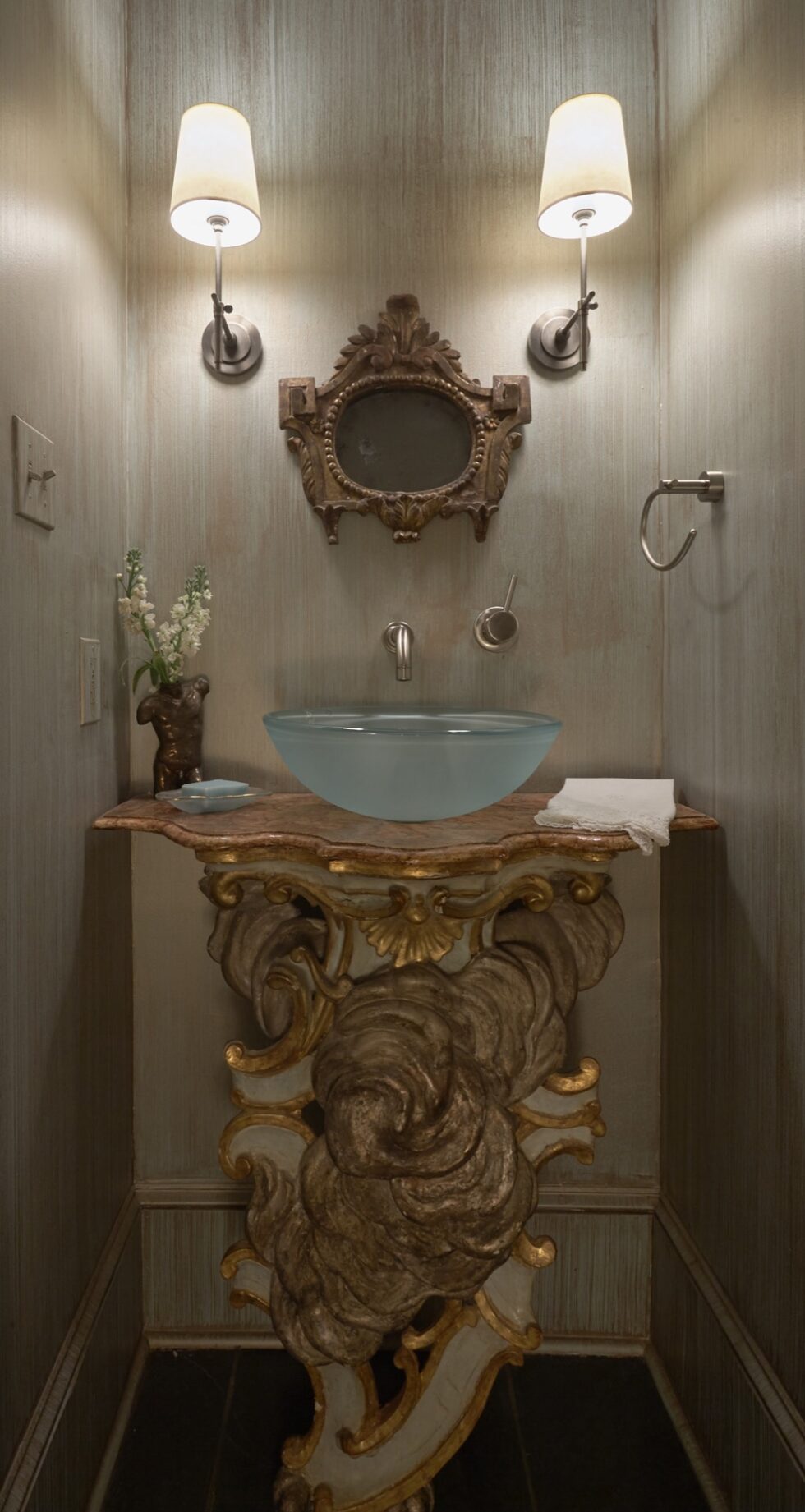 CASUAL TRADITIONAL | Official Tara Shaw